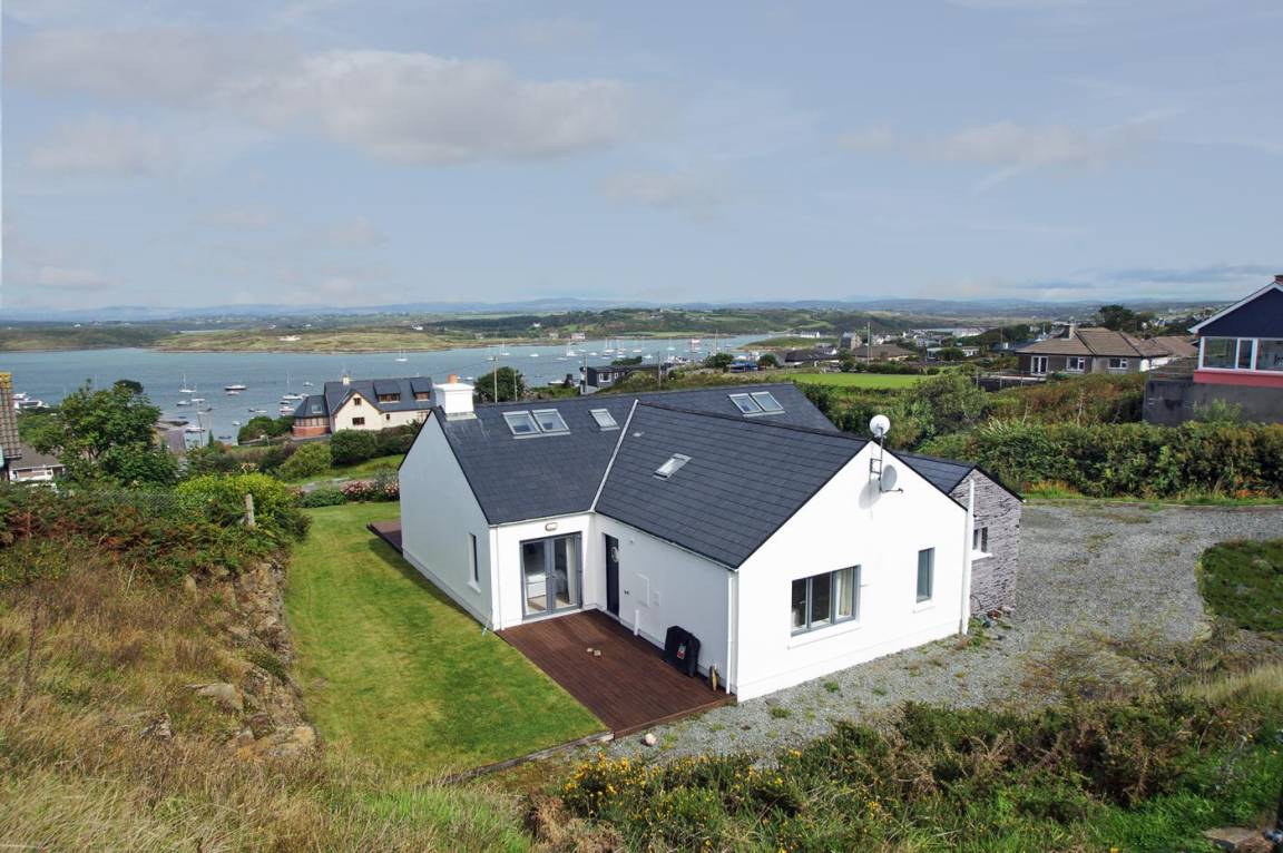 Cottage ∙ 3 Bedrooms ∙ 6 Guests - Skibbereen
