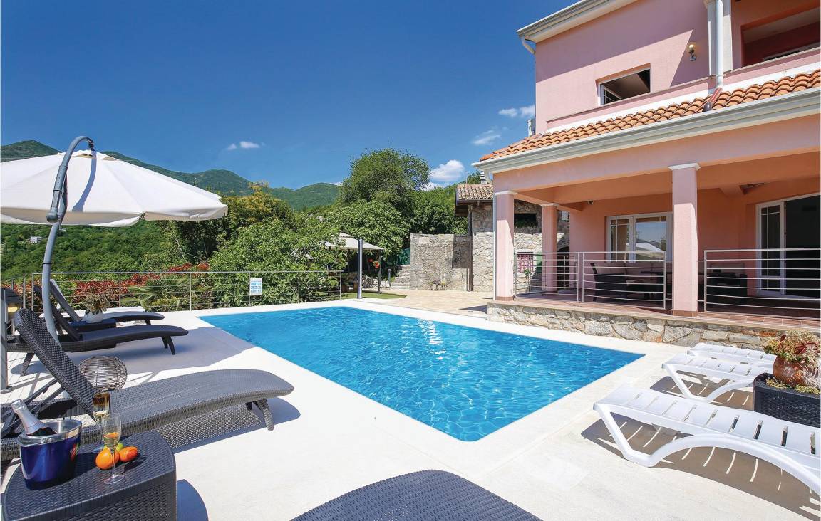 312 M² Maison De Vacances ∙ 5 Chambres ∙ 10 Personnes - Rijeka