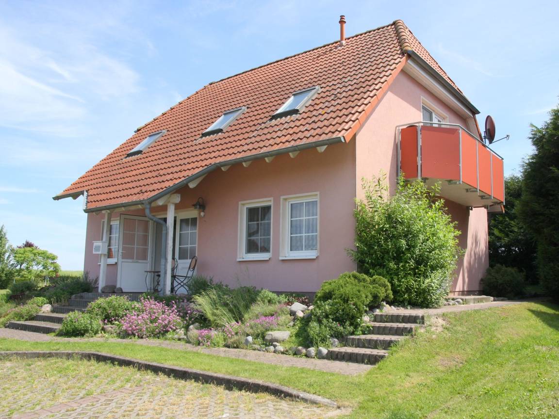 33 M² Ferienwohnung ∙ 1 Schlafzimmer ∙ 2 Gäste - Jabel