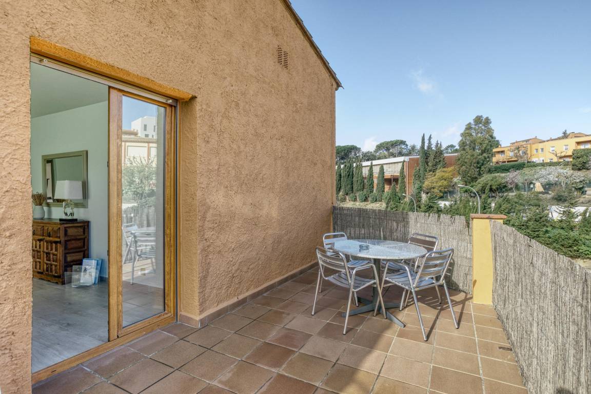 78 M² Apartamento ∙ 3 Habitaciones ∙ 6 Huéspedes - Palafrugell