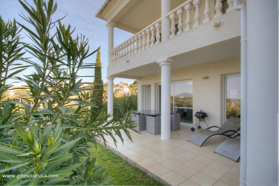 78 M² Gîte ∙ 2 Chambres ∙ 4 Personnes - Corse-du-Sud