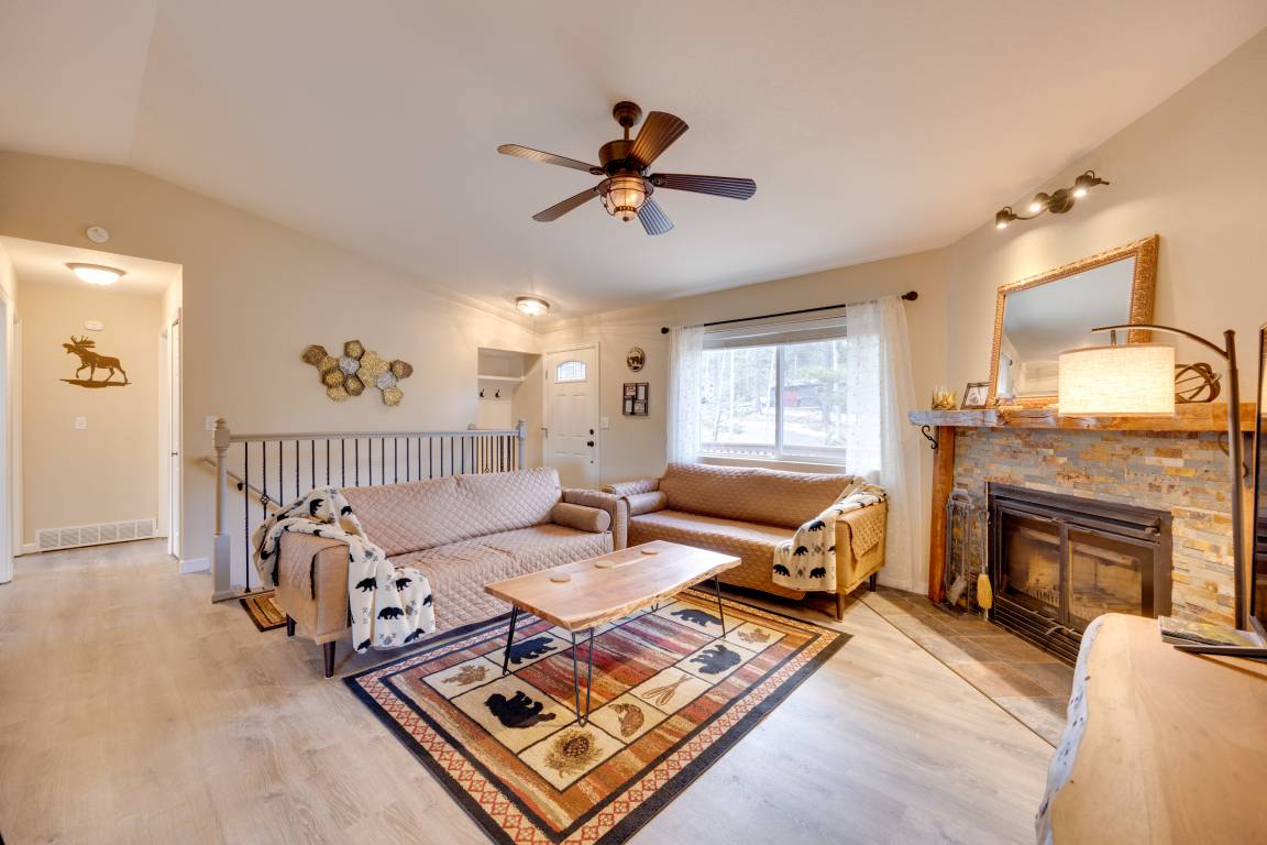 230 M² House ∙ 4 Bedrooms ∙ 10 Guests - Woodland Park, CO