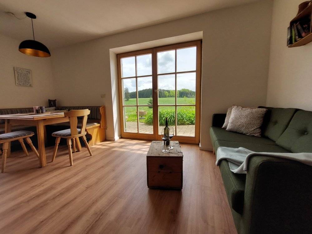 65 M² Ferienwohnung ∙ 2 Schlafzimmer ∙ 4 Gäste - Dietmannsried