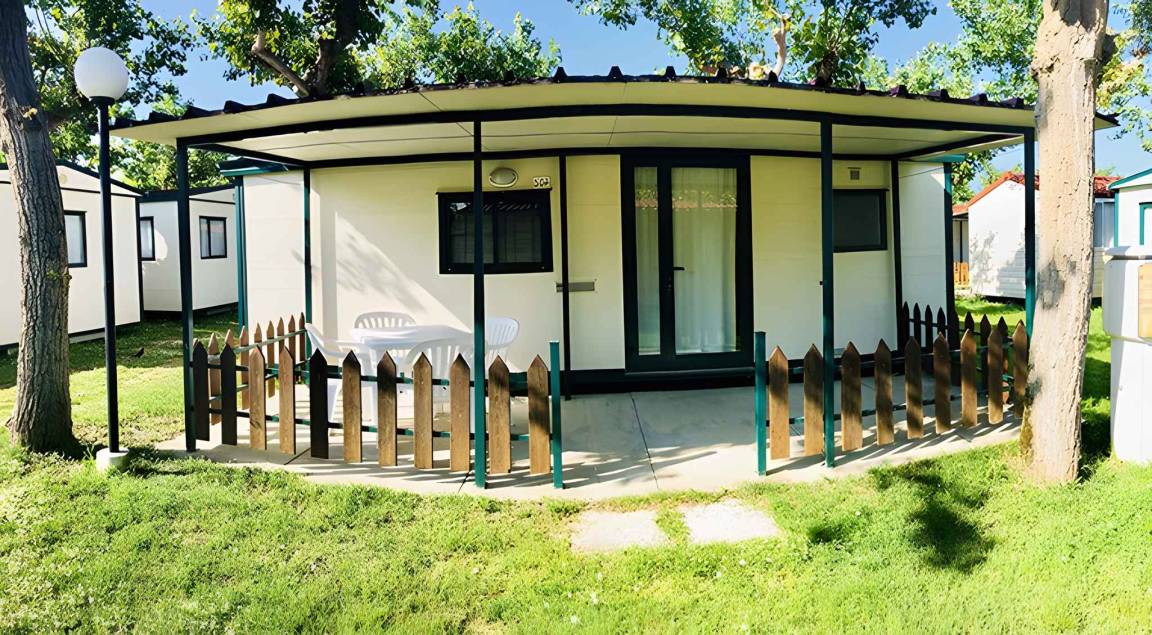 28 M² Caravan ∙ 2 Bedrooms ∙ 4 Guests - Ravenna