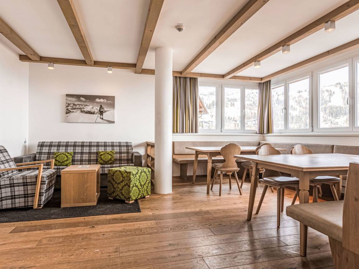 105 M² Ferienhaus ∙ 1 Schlafzimmer ∙ 12 Gäste - Hermagor