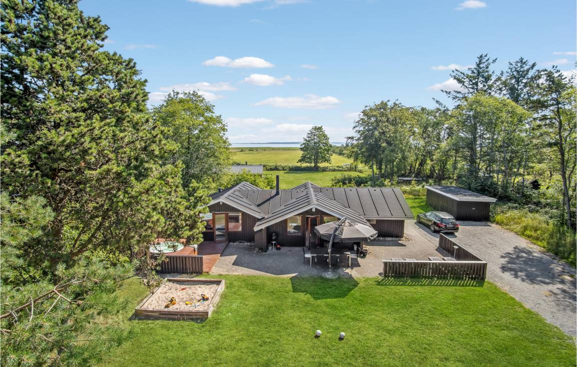 127 M² Ferienhaus ∙ 4 Schlafzimmer ∙ 8 Gäste - Blåvand