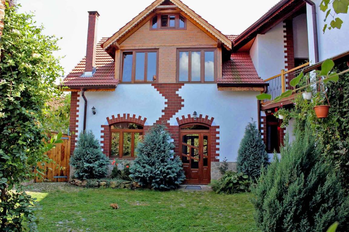 204 M² House ∙ 4 Bedrooms ∙ 10 Guests - Orlat