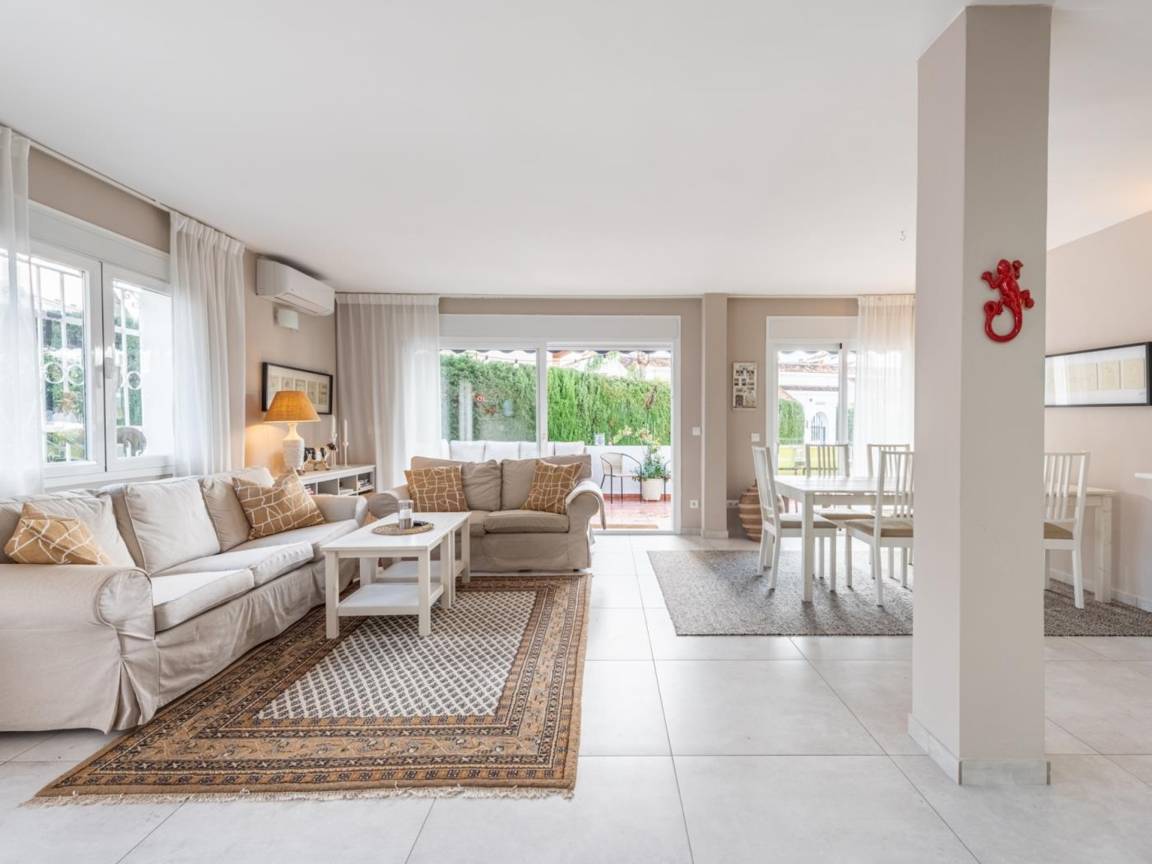 120 M² Appartamento ∙ 3 Camere Da Letto ∙ 8 Ospiti - Puerto Banus