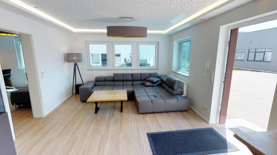 73 M² Apartment ∙ 1 Bedroom ∙ 4 Guests - Stuttgart