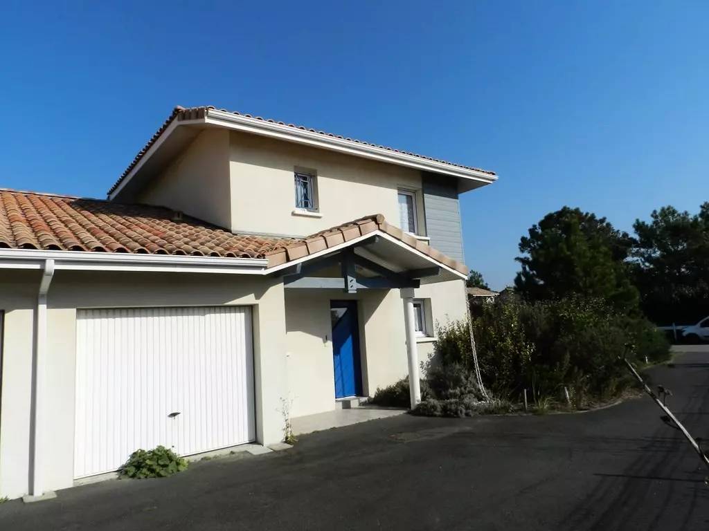 100 M² Ferienhaus ∙ 4 Schlafzimmer ∙ 8 Gäste - Biscarrosse