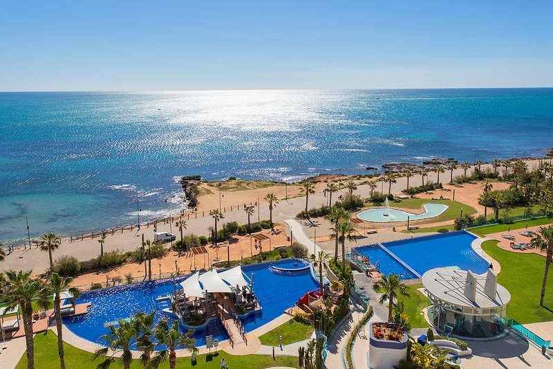 80 M² Apartment ∙ 3 Bedrooms ∙ 6 Guests - Playa Flamenca