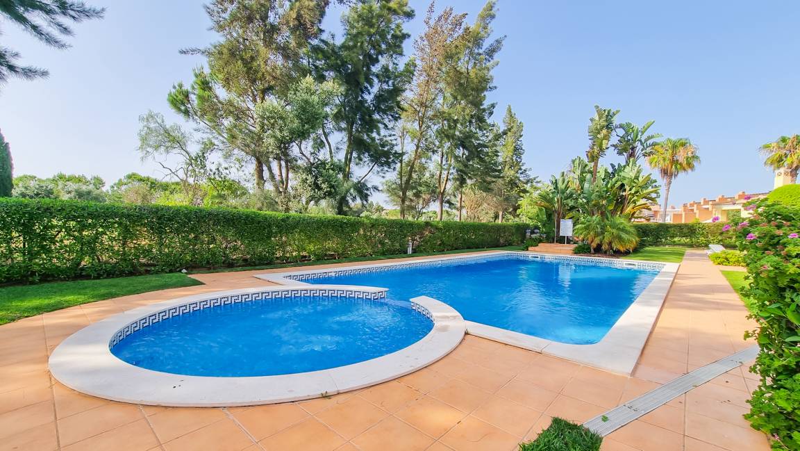 104 M² Huoneisto ∙ 2 Makuuhuonetta ∙ 4 Vierasta - Loulé