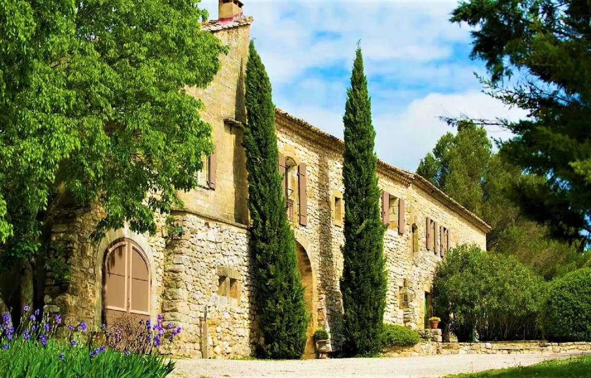60 M² Ferienhaus ∙ 1 Schlafzimmer ∙ 4 Gäste - Uzès