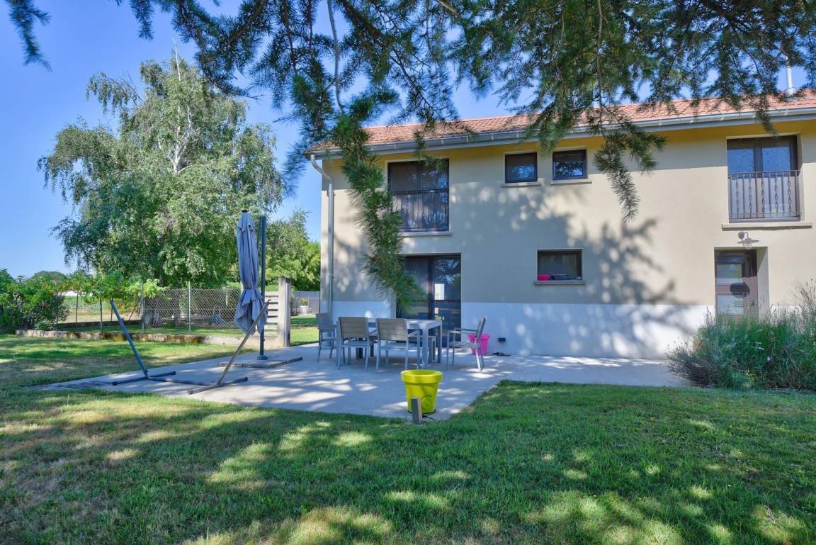 95 M² Gîte ∙ 1 Chambre ∙ 2 Personnes - Romans-sur-Isère