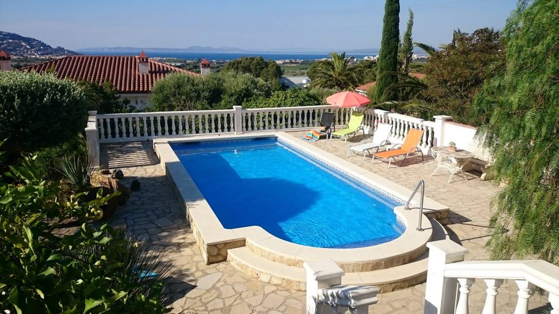 100 M² Villa ∙ 2 Slaapkamers ∙ 4 Gasten - Cadaqués