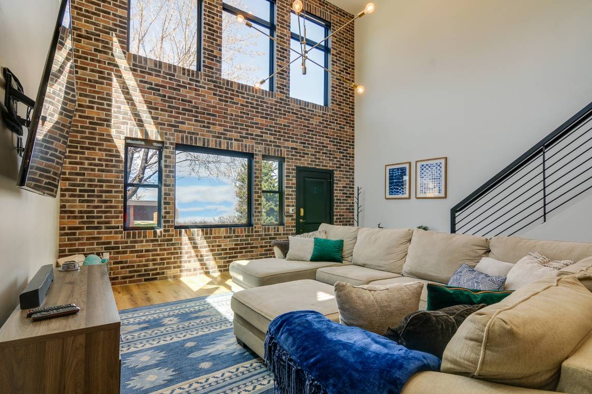 185 M² House ∙ 3 Bedrooms ∙ 8 Guests - Little Salt Lake, UT