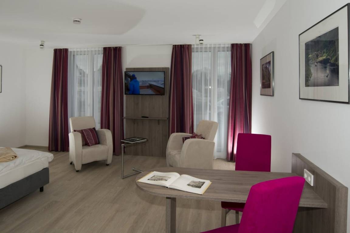 32 M² Apartment ∙ 2 Guests - Munich