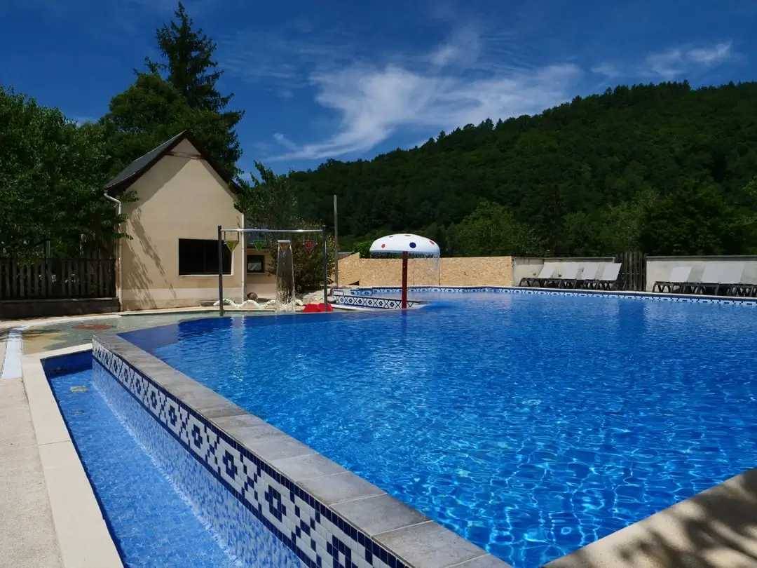 30 M² Camping-unterkunft ∙ 4 Schlafzimmer ∙ 8 Gäste - Limousin