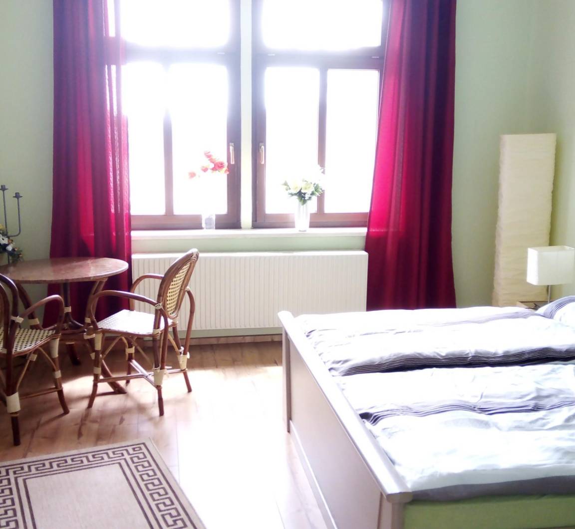 130 M² Ferienwohnung ∙ 2 Schlafzimmer ∙ 4 Gäste - Thum
