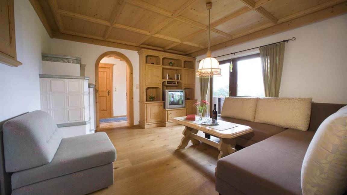 58 M² Apartment ∙ 1 Bedroom ∙ 4 Guests - Uderns