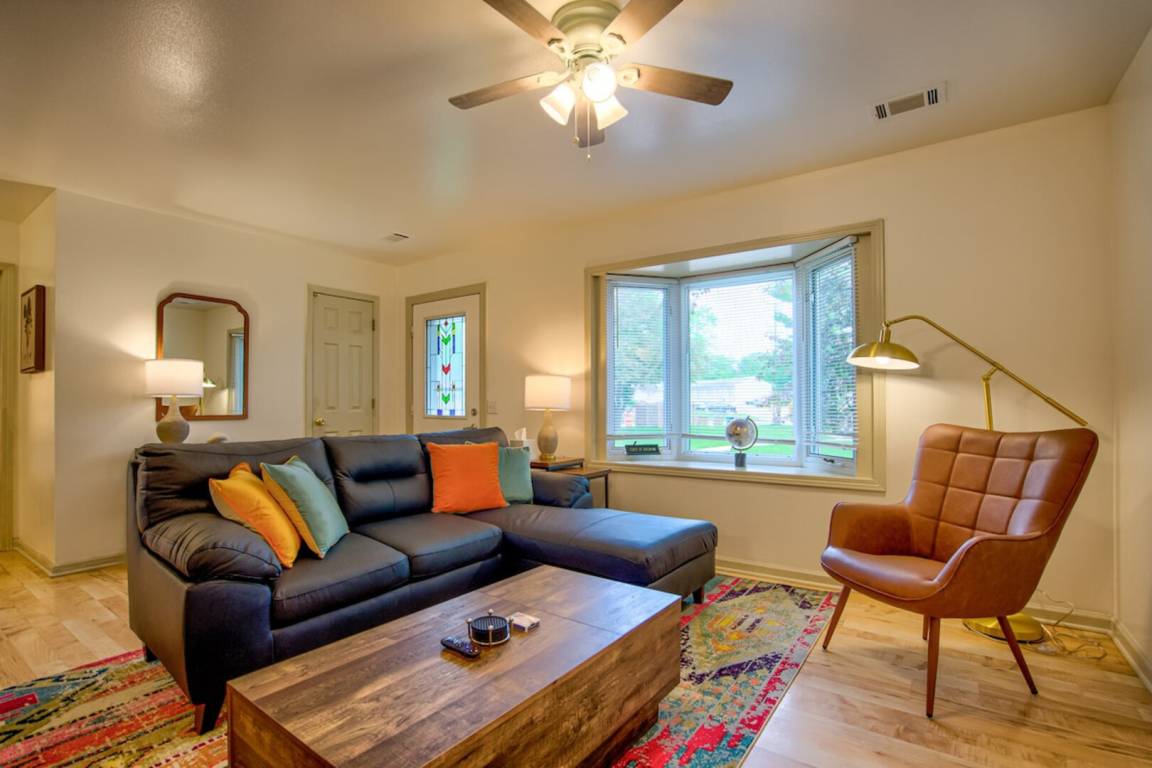 71 M² House ∙ 2 Bedrooms ∙ 4 Guests - Madison, WI
