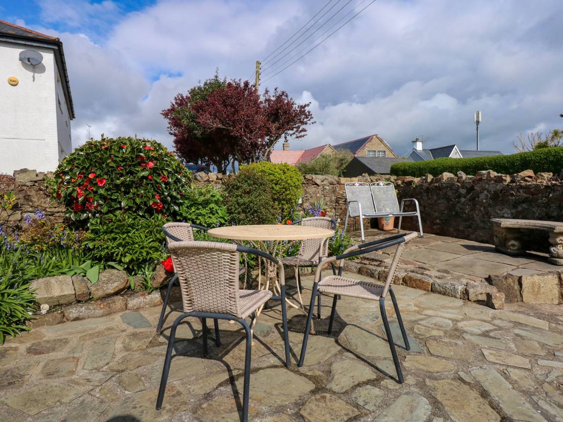 Cottage ∙ 2 Bedrooms ∙ 4 Guests - Abersoch