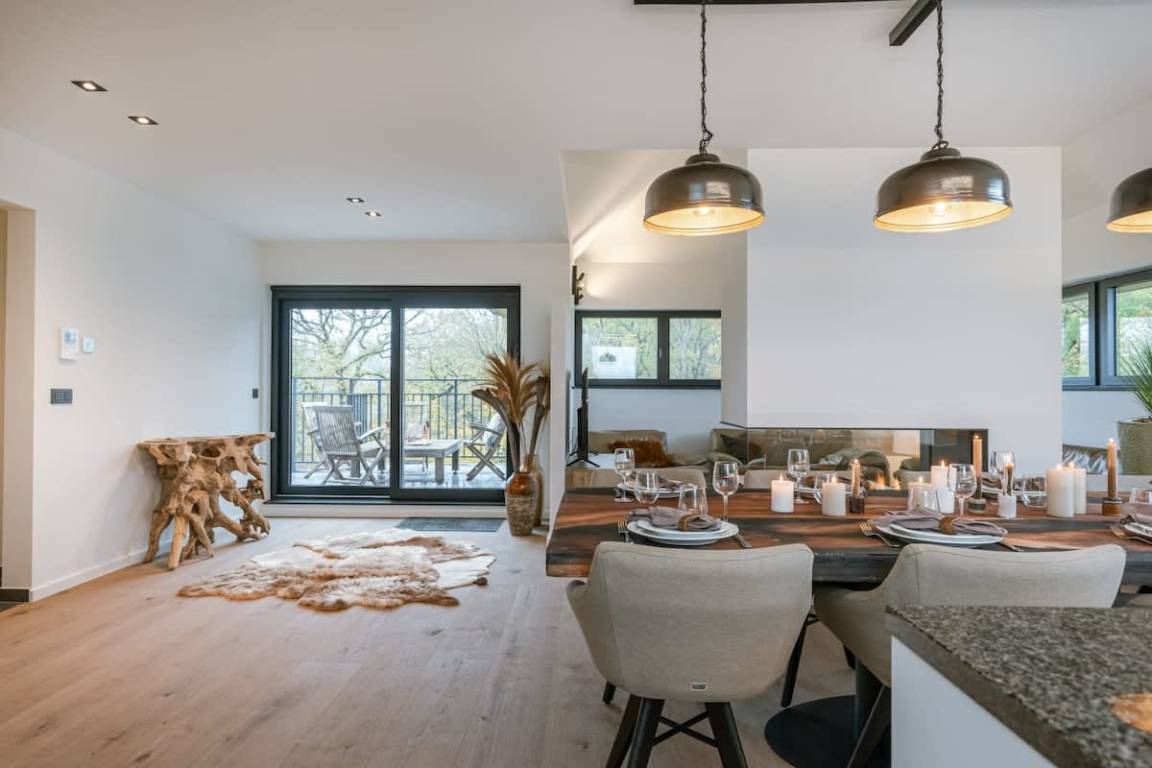 220 M² Apartment ∙ 3 Bedrooms ∙ 6 Guests - Tielt