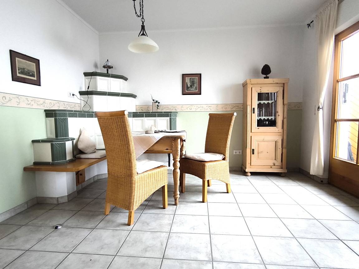 74 M² Ferienwohnung ∙ 2 Schlafzimmer ∙ 4 Gäste - Mayen