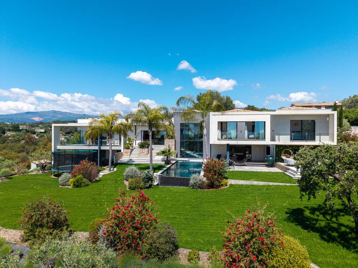 640 M² Villa ∙ 6 Bedrooms ∙ 12 Guests - Cagnes-sur-Mer