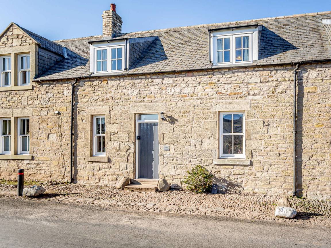 Cottage ∙ 2 Bedrooms ∙ 4 Guests - Eyemouth