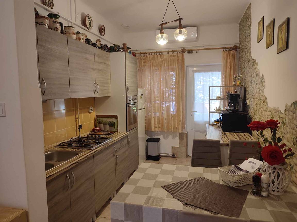 80 M² Apartment ∙ 2 Bedrooms ∙ 5 Guests - Lake Balaton