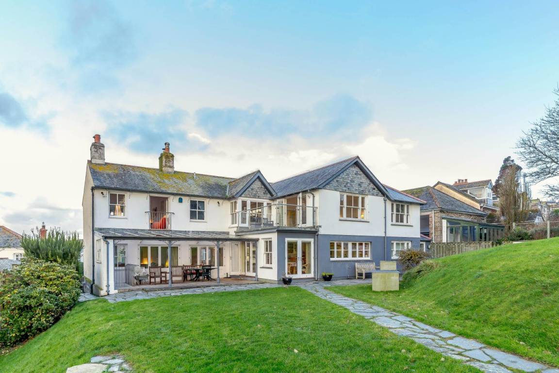 Cottage ∙ 5 Bedrooms ∙ 10 Guests - Fowey