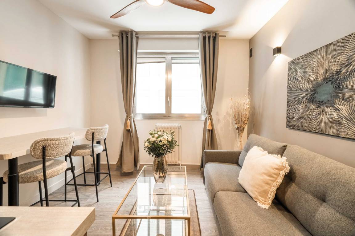 Studio ∙ 2 Personnes - Clichy