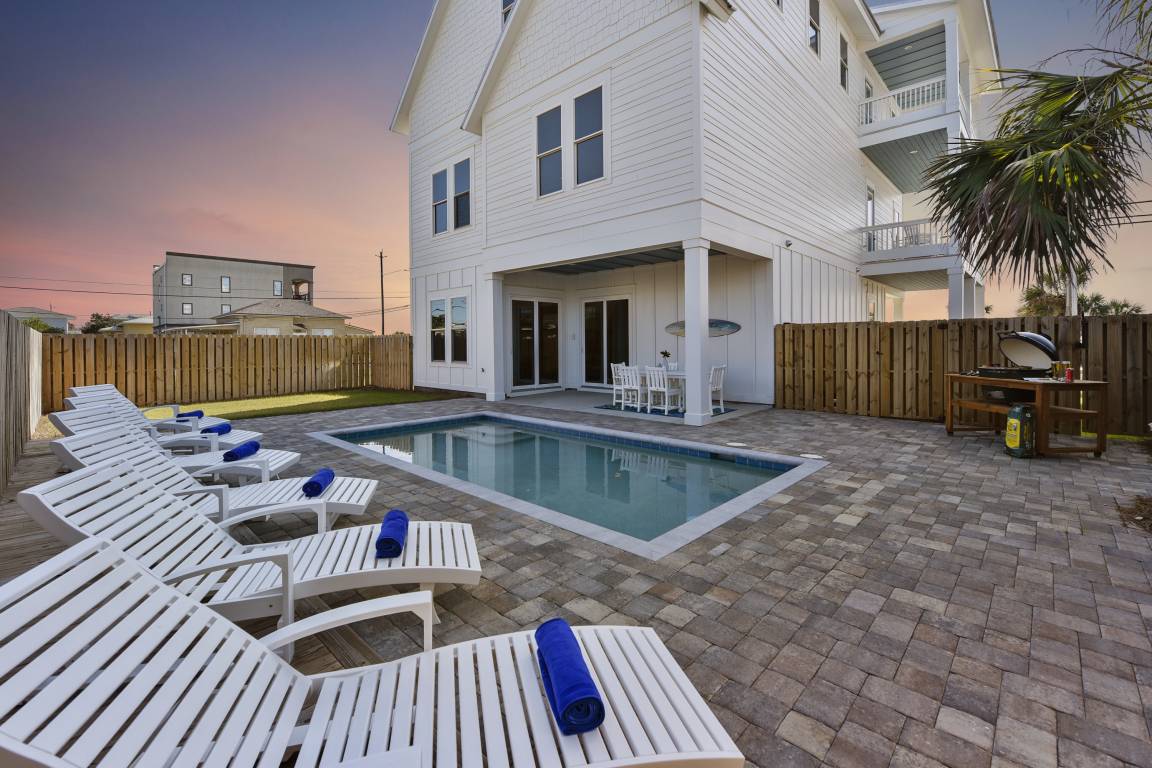 House ∙ 5 Bedrooms ∙ 20 Guests - Panama City Beach, FL