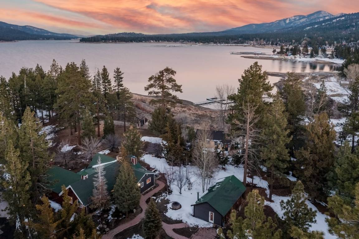 227 M² House ∙ 4 Bedrooms ∙ 10 Guests - Big Bear, CA