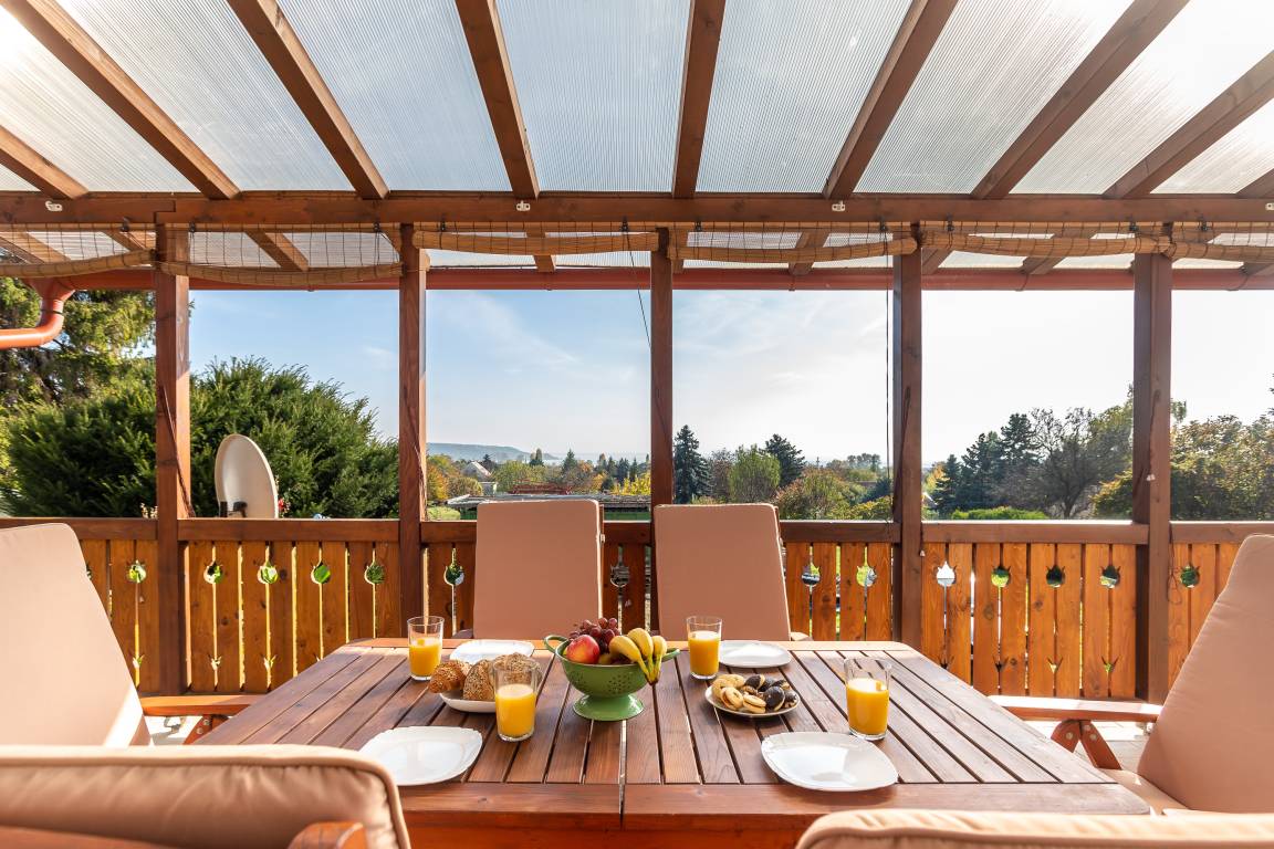 120 M² Ferienhaus ∙ 3 Schlafzimmer ∙ 6 Gäste - Balatonkenese