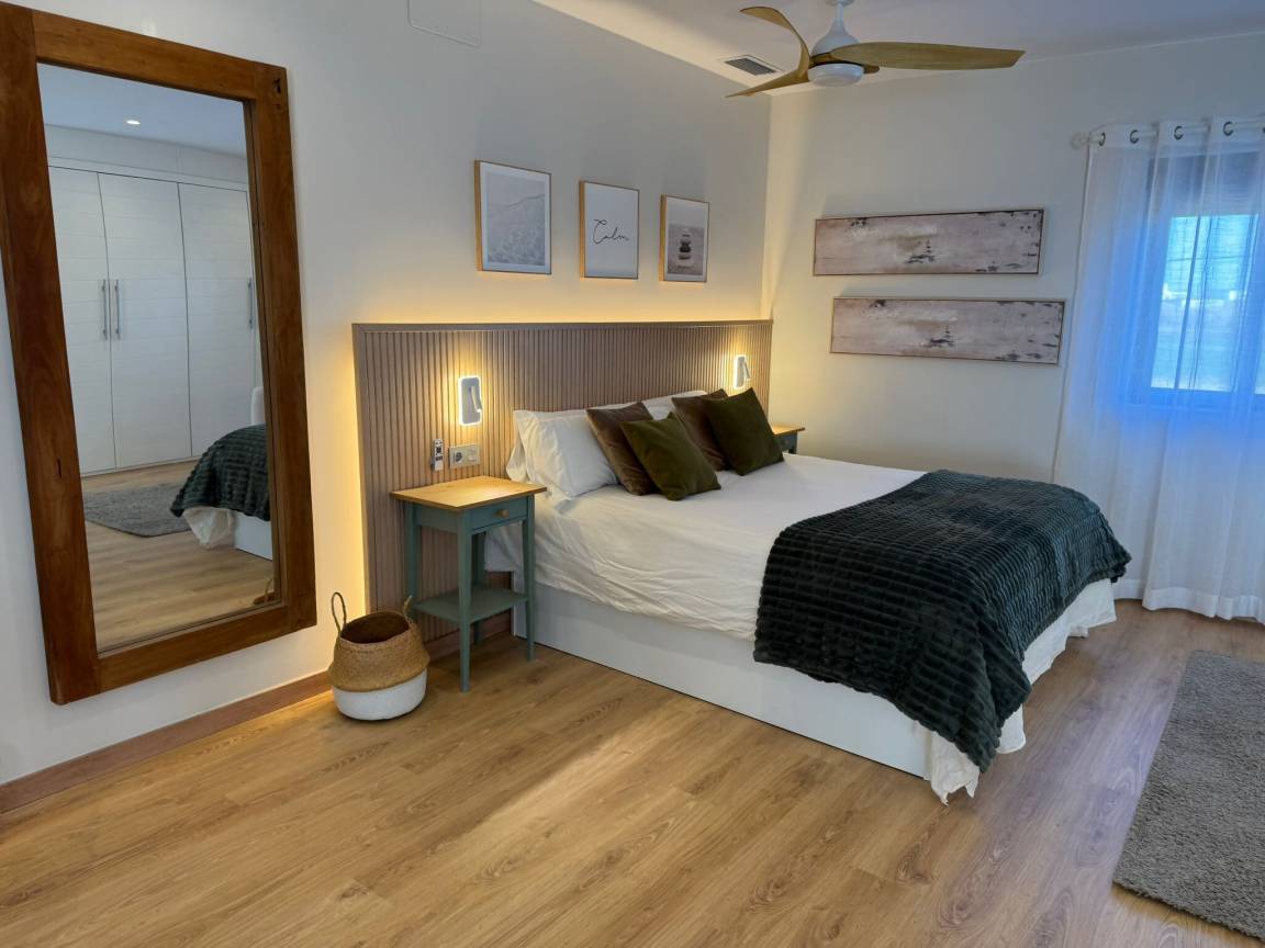 70 M² Apartamento ∙ 1 Habitación ∙ 3 Huéspedes - La Puebla de Alfindén