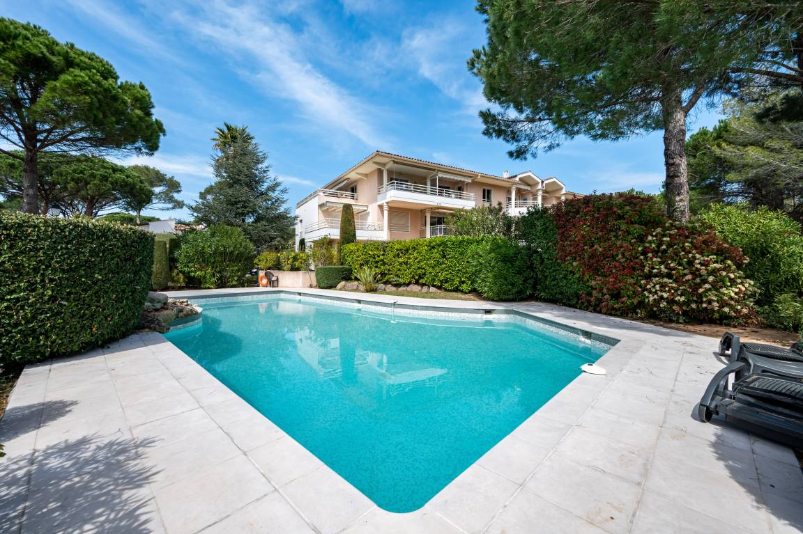 32 M² Apartment ∙ 1 Bedroom ∙ 4 Guests - Saint-Raphaël