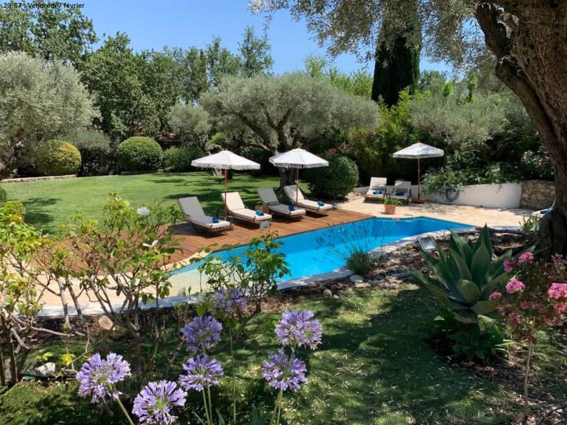 180 M² Maison De Vacances ∙ 4 Chambres ∙ 8 Personnes - La Farlède