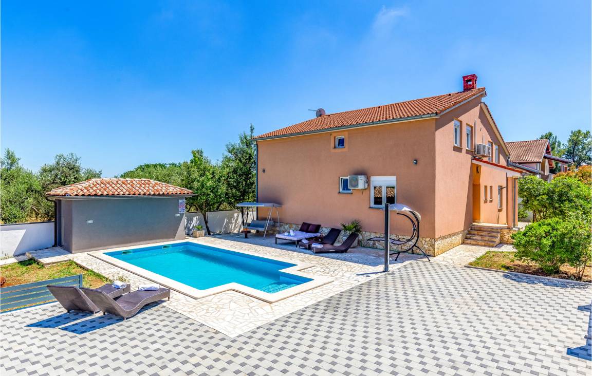 70 M² Apartamento ∙ 1 Habitación ∙ 4 Huéspedes - Pula