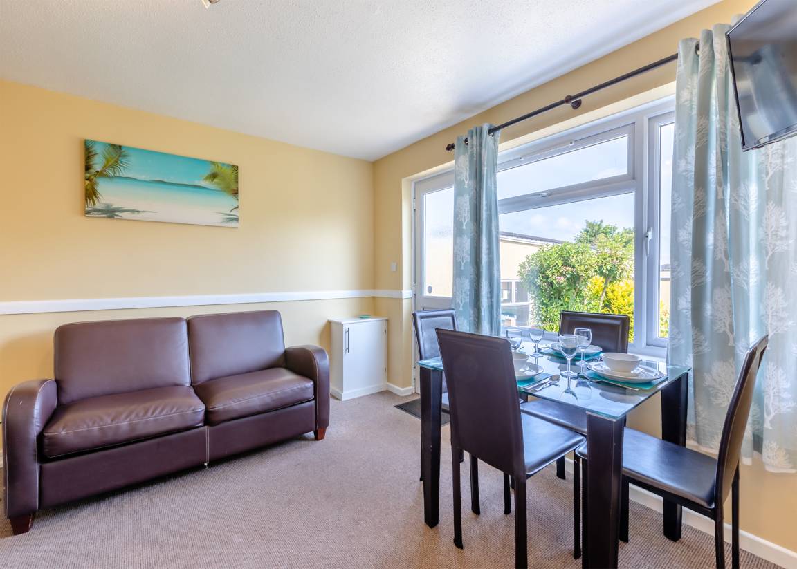 Chalet ∙ 2 Bedrooms ∙ 6 Guests - Fishcombe Cove