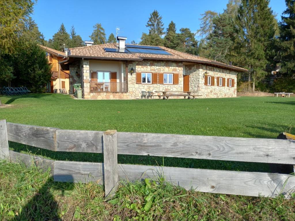 200 M² Villa ∙ 5 Slaapkamers ∙ 15 Gasten - Coredo