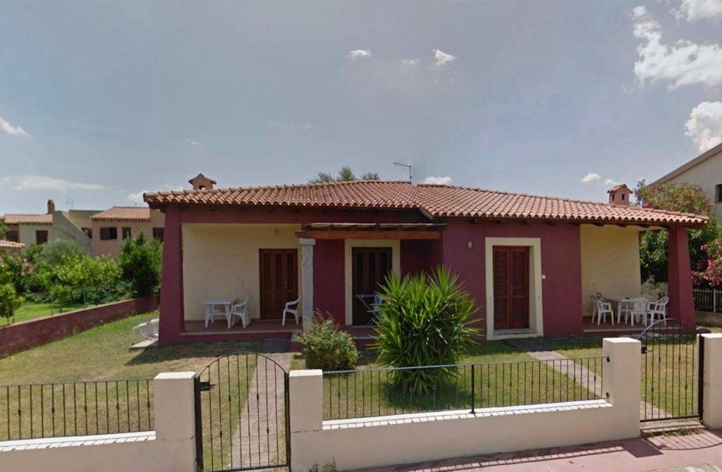 80 M² Apartamento ∙ 3 Quartos ∙ 6 Hóspedes - San Teodoro