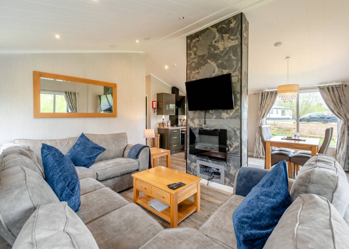 Chalet ∙ 2 Bedrooms ∙ 4 Guests - Woodhall Spa