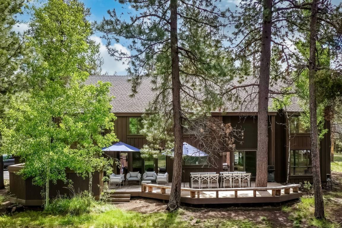 446 M² House ∙ 7 Bedrooms ∙ 16 Guests - Sunriver, OR
