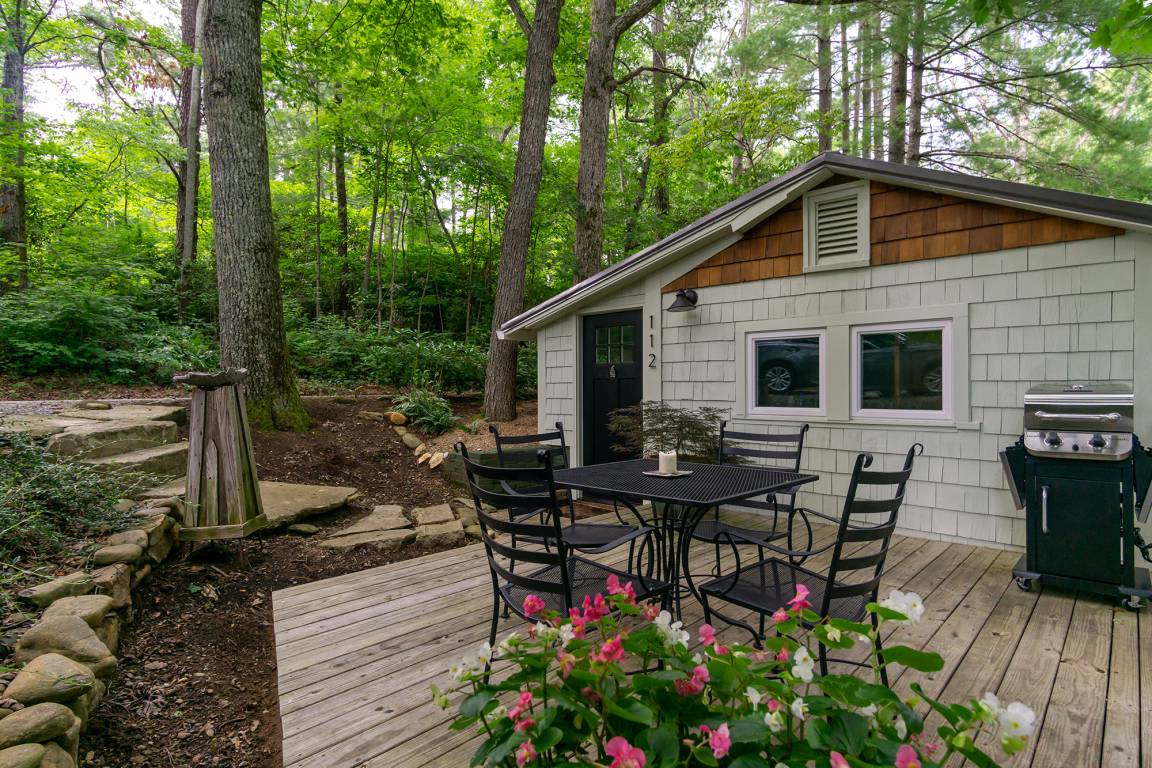 60 M² Cottage ∙ 1 Bedroom ∙ 2 Guests - Black Mountain, NC