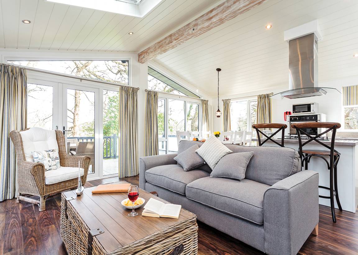 Chalet ∙ 4 Bedrooms ∙ 8 Guests - Hampshire