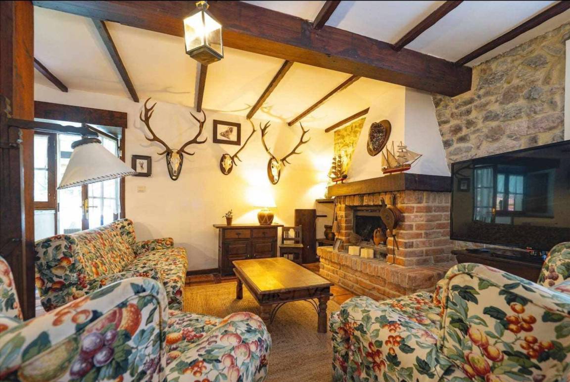 367 M² House ∙ 5 Bedrooms ∙ 9 Guests - Ribadesella