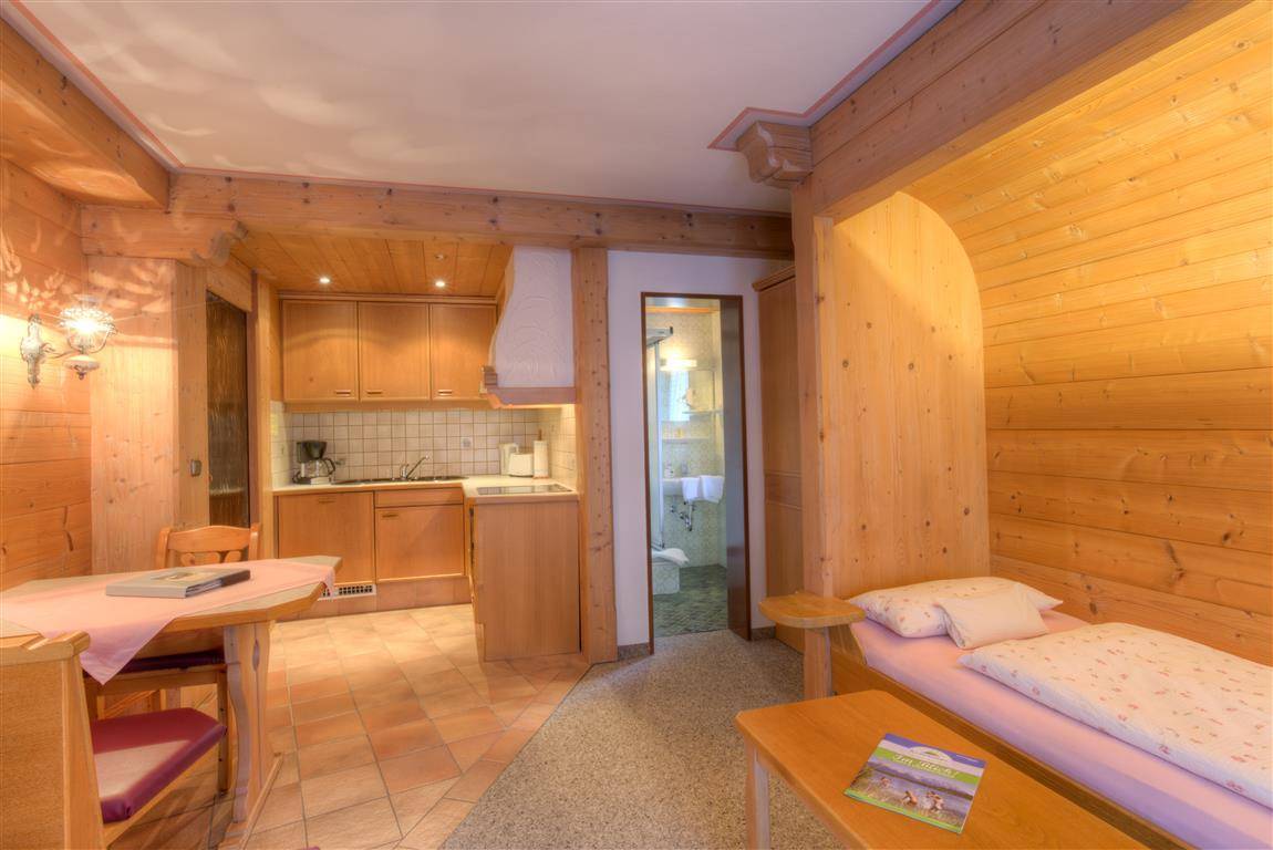 30 M² Ferienwohnung ∙ 2 Gäste - Mittenwald