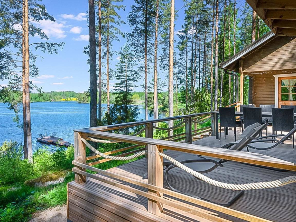 62 M² Talo ∙ 2 Makuuhuonetta ∙ 6 Vierasta - Petäjävesi